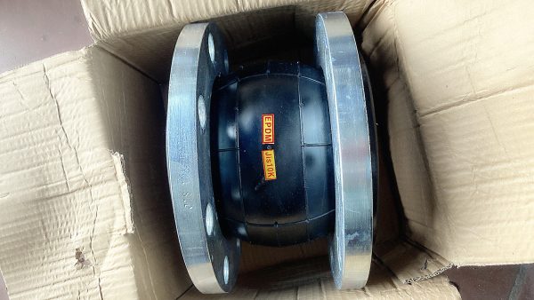 Khớp nối mềm cao su DN125 | bích thép - JIS10K - inox 304